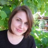 Laura Kneidl: Lebenslauf, Bücher und Rezensionen bei LovelyBooks