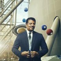 Neil de Grasse Tyson: Lebenslauf, Bücher und Rezensionen bei LovelyBooks