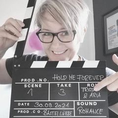Termine und Rezensionen: Premiere zu "Fall into Dreams" von Amy Baxter ...