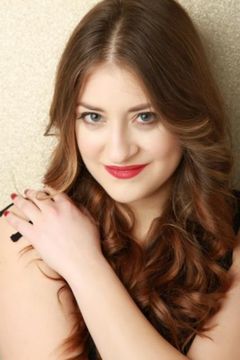 Marina Paunovic: Lebenslauf, Bücher und Rezensionen bei LovelyBooks