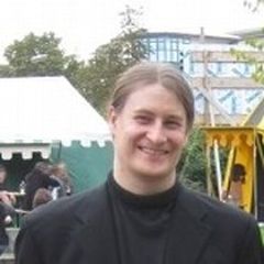 Robert Corvus: Lebenslauf, Bücher und Rezensionen bei LovelyBooks