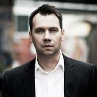 Sebastian Fitzek: Lebenslauf, Bücher und Rezensionen bei LovelyBooks